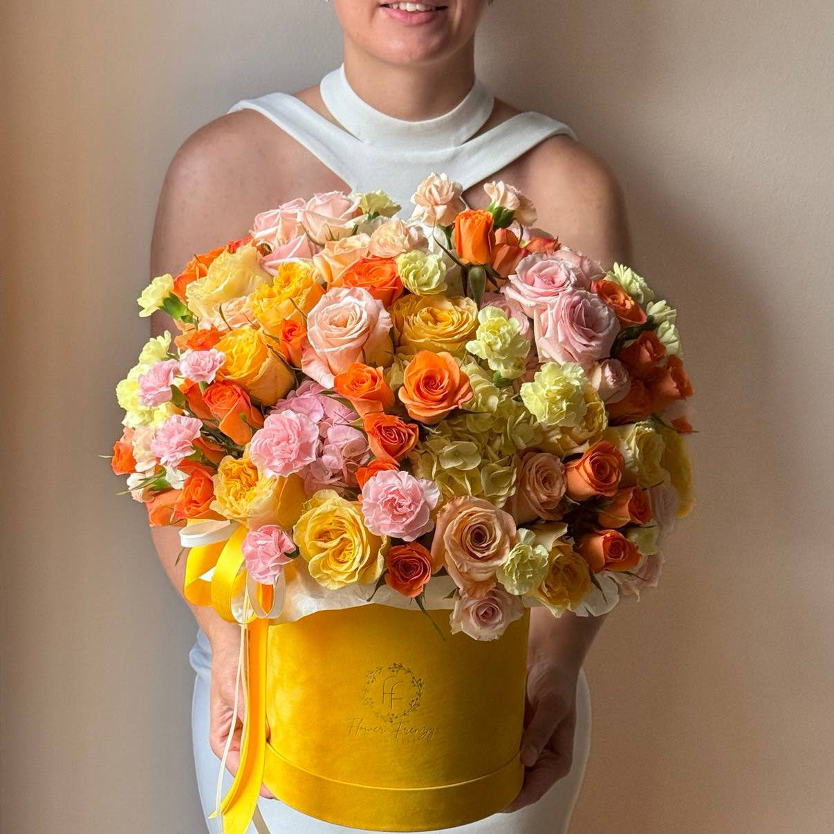 440. Sunny Blooms Deluxe Box – FlowerFrenzyLA